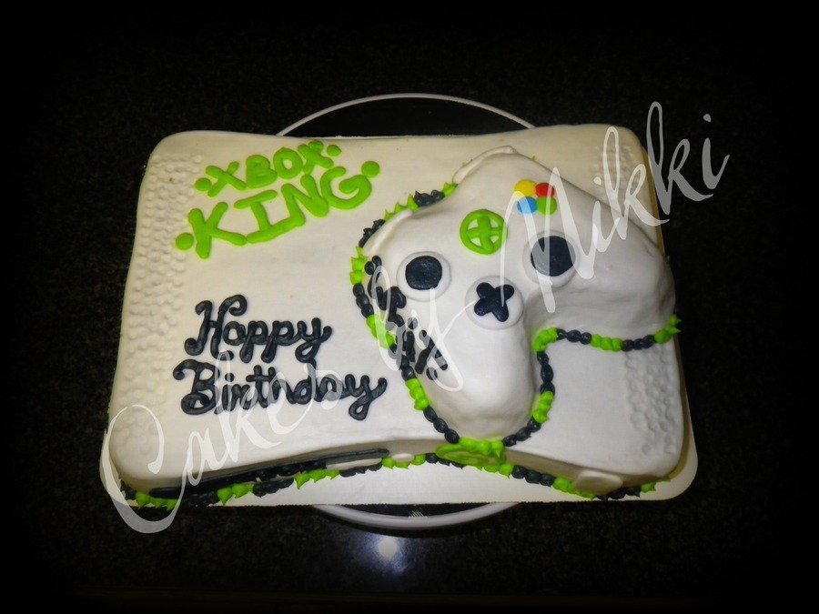 Xbox 3D Cake - CakeCentral.com