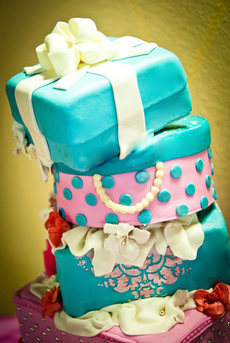 Tiffany Blue And Pink Hat Boxes And Gift Boxes - CakeCentral.com