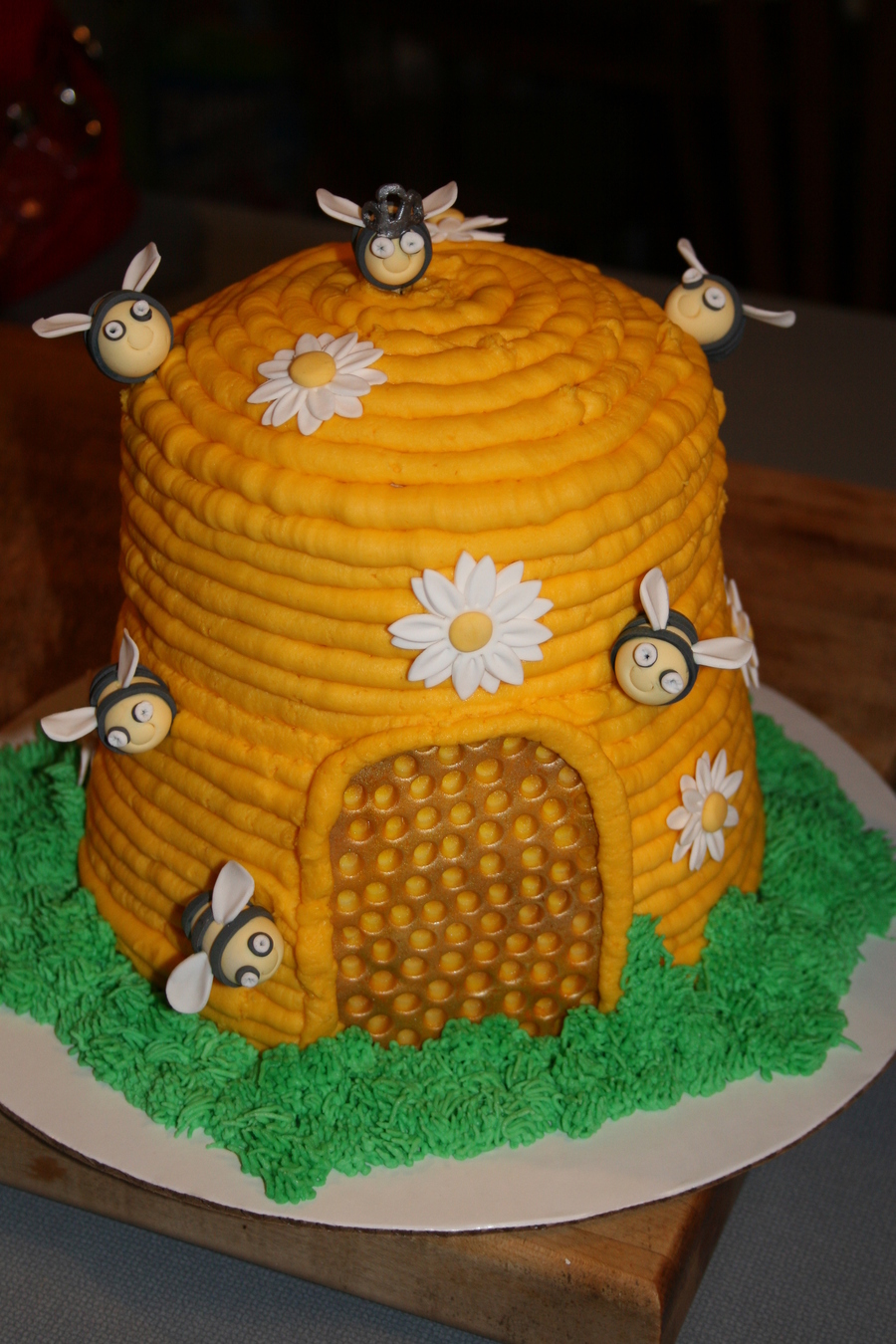 Queen Bee - CakeCentral.com