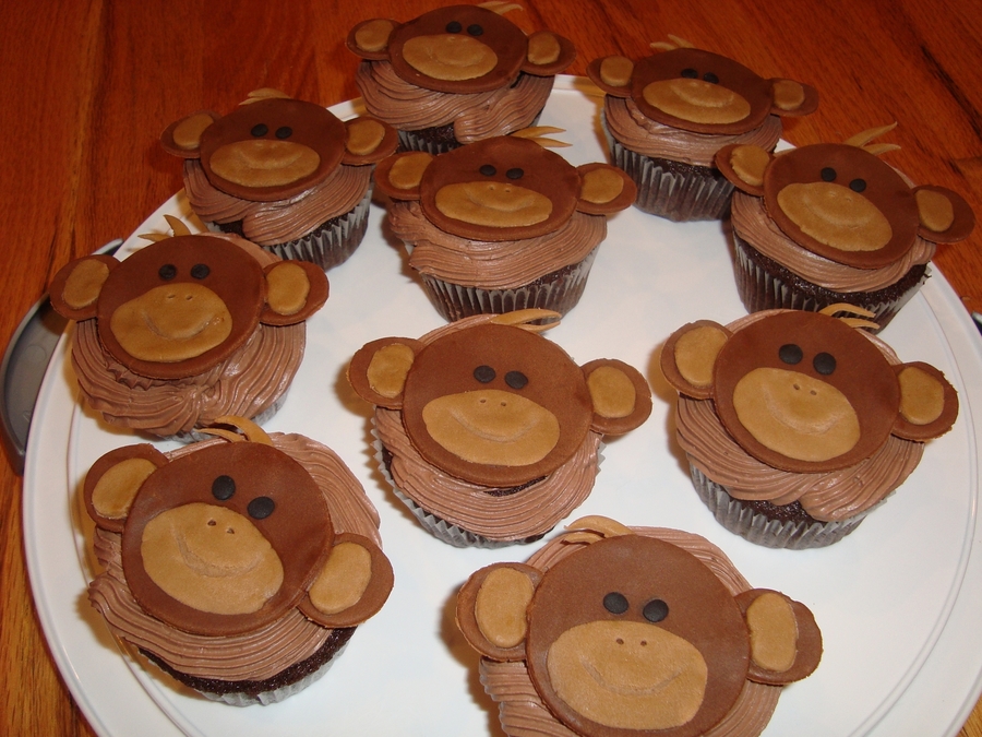 Monkey Cupcakes - CakeCentral.com