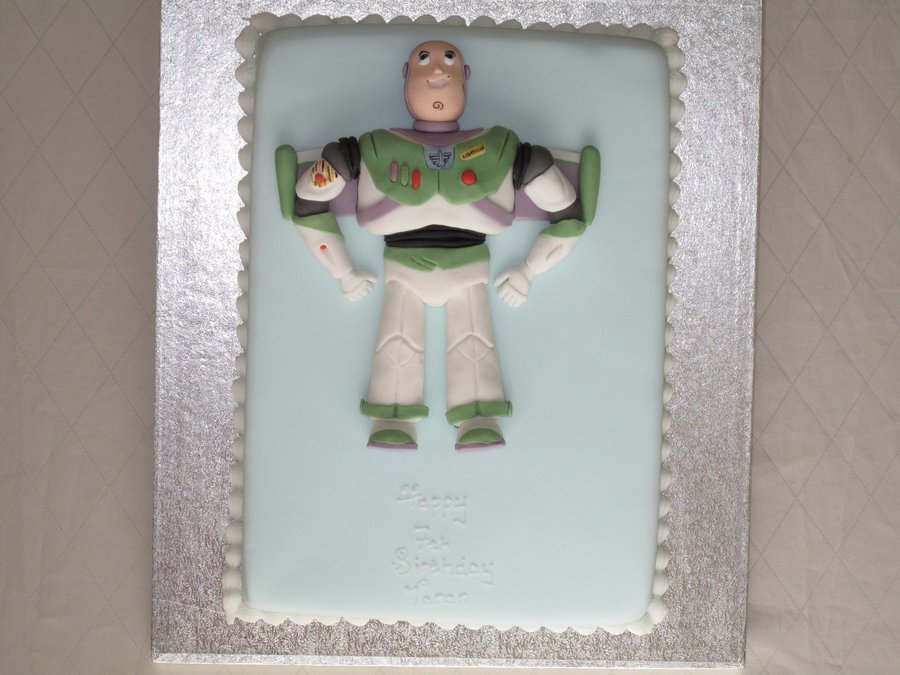 Buzz Lightyear - CakeCentral.com