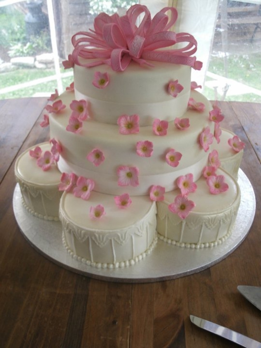 Orchard Wedding - CakeCentral.com