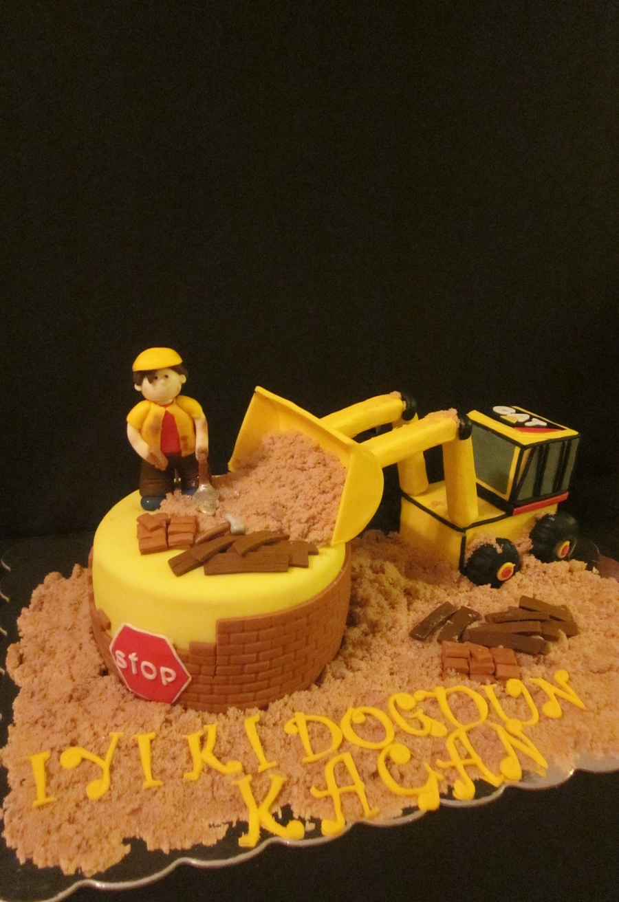 Digger Cake - CakeCentral.com