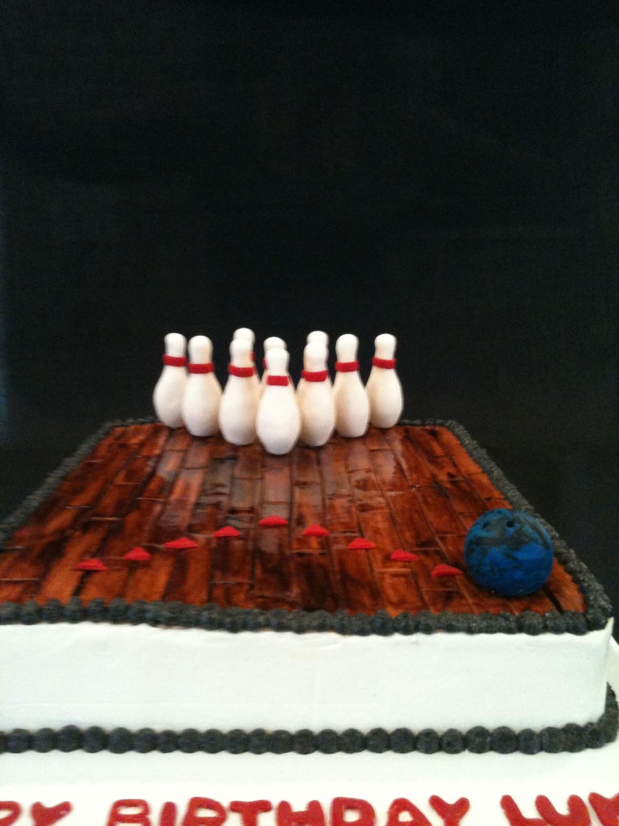Bowling Cake - CakeCentral.com