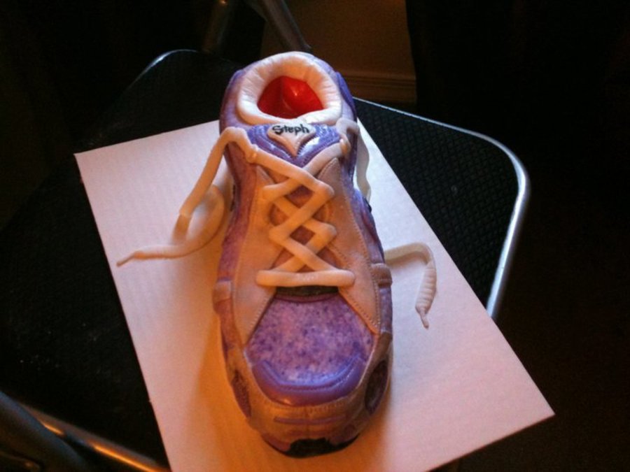 Running Shoe Cake - CakeCentral.com