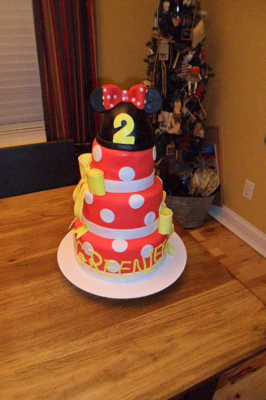 Red And Yellow Minnie! - CakeCentral.com