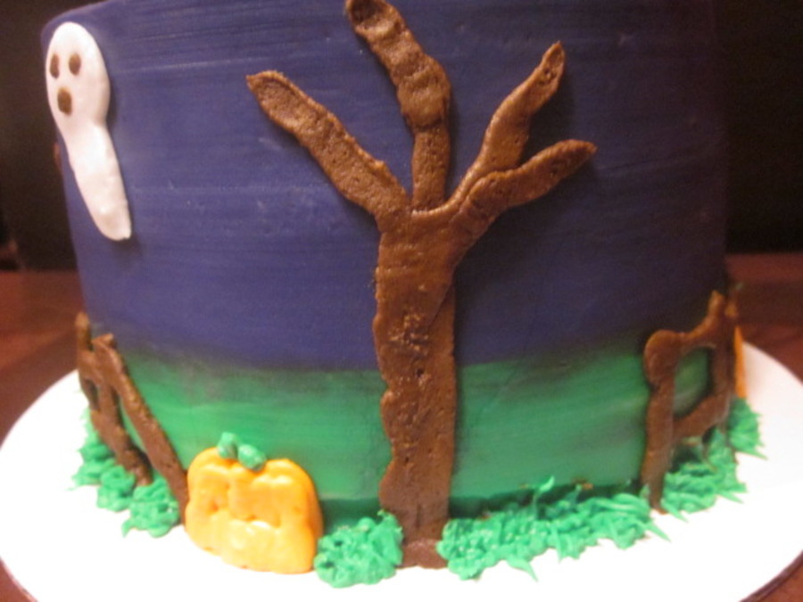 Spooky Ghosts - CakeCentral.com