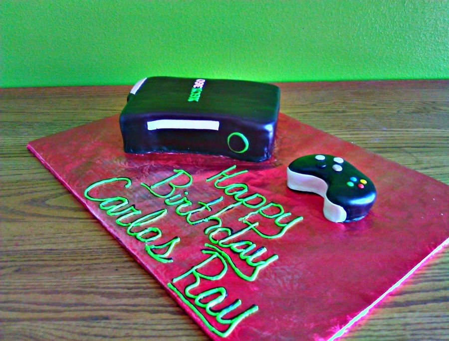 Xbox 360 & Controller Cake - CakeCentral.com