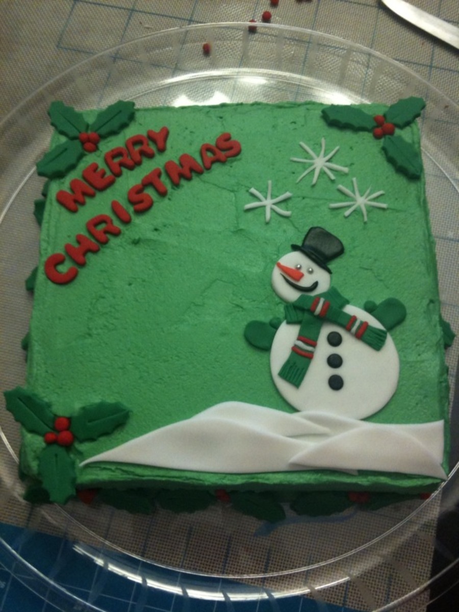 Snowman Christmas Cake - CakeCentral.com