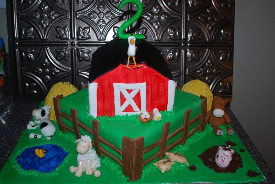 Barnyard Cake - CakeCentral.com