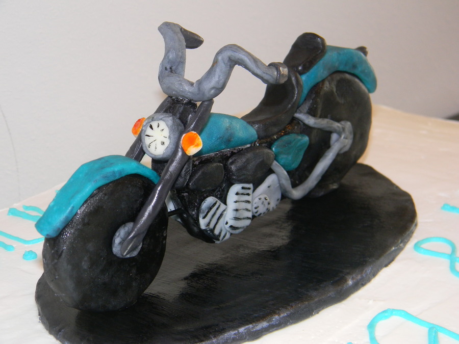 Motorcycle Cake - CakeCentral.com