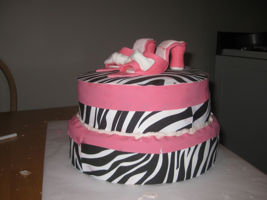 Diva Cake - CakeCentral.com