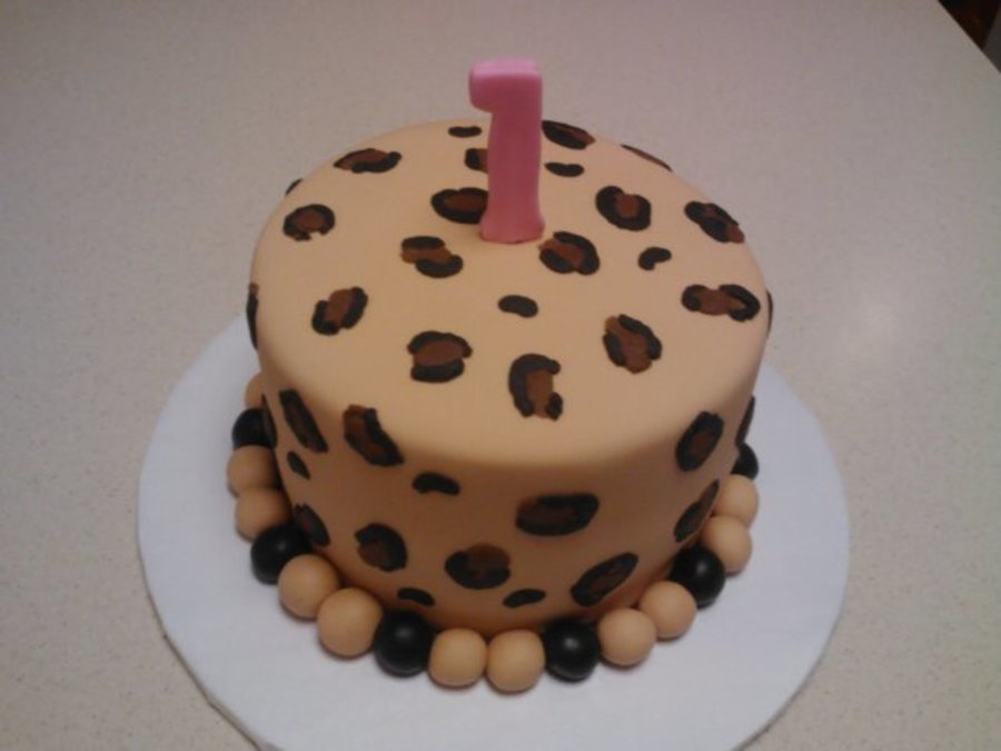 Butter Cream Cheetah Spots On Fondant - CakeCentral.com