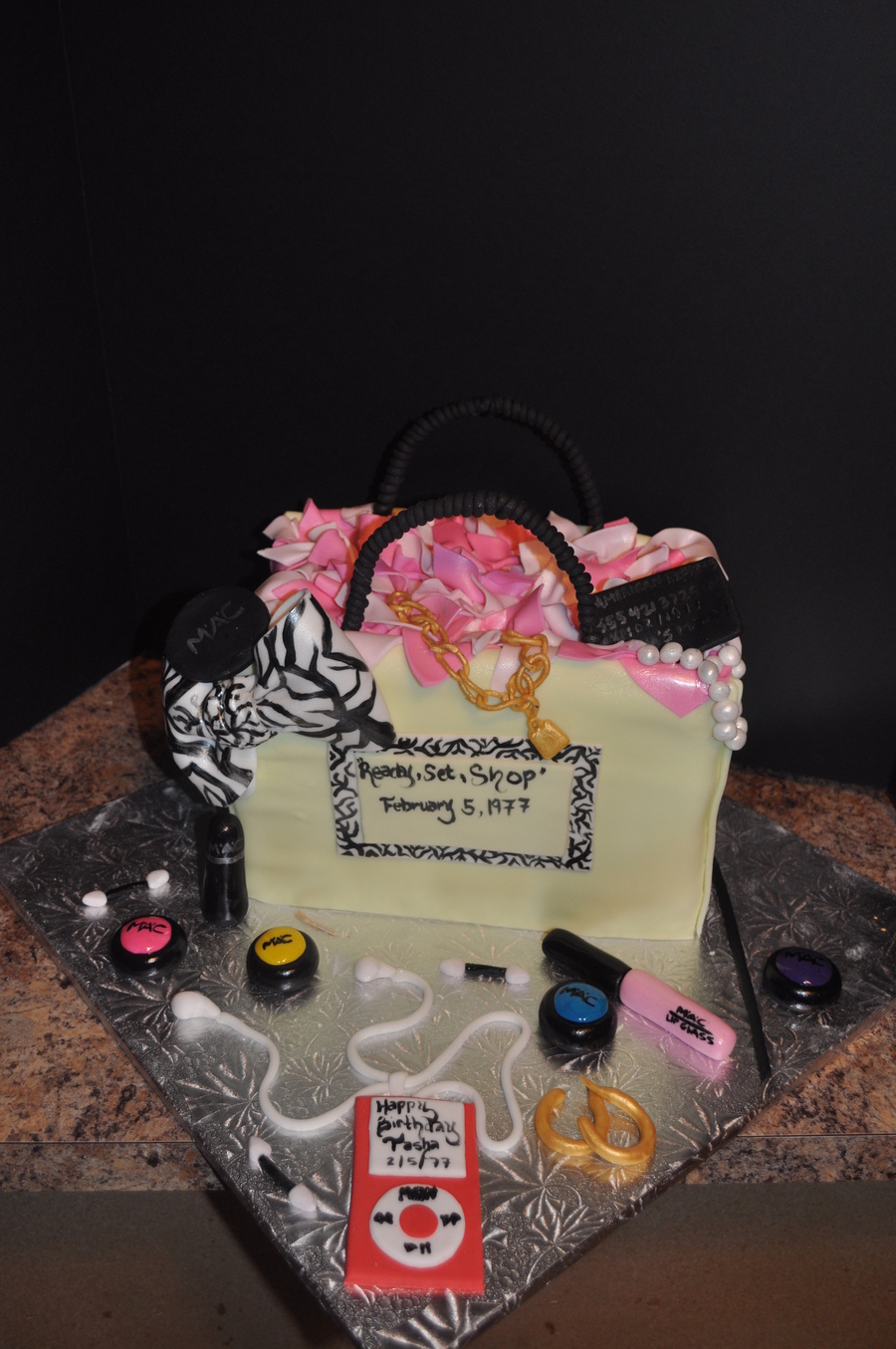 Shopping Bag Cake - CakeCentral.com