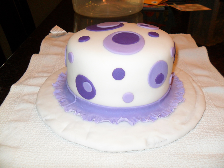 Fondant Class Final Cake - CakeCentral.com