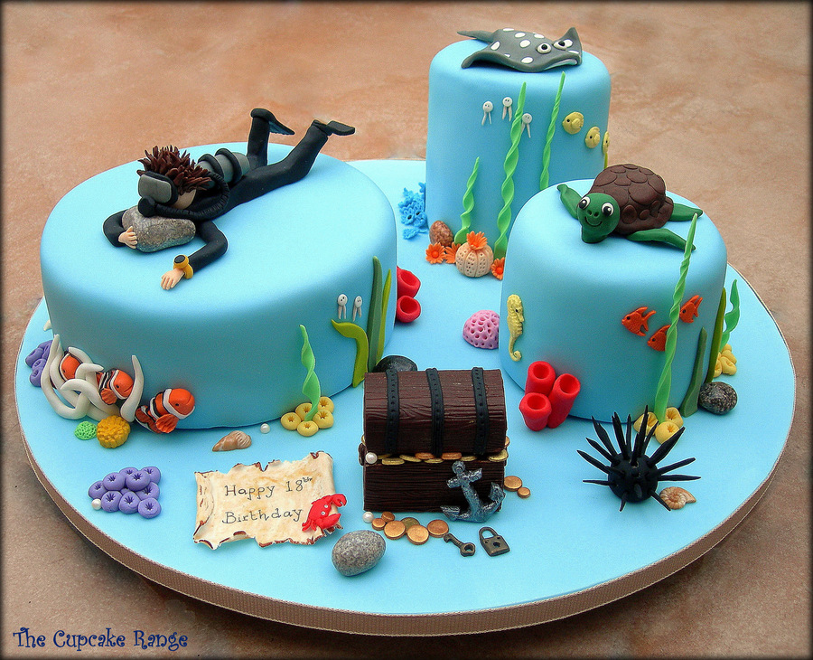 Scuba Diving Under The Ocean - CakeCentral.com