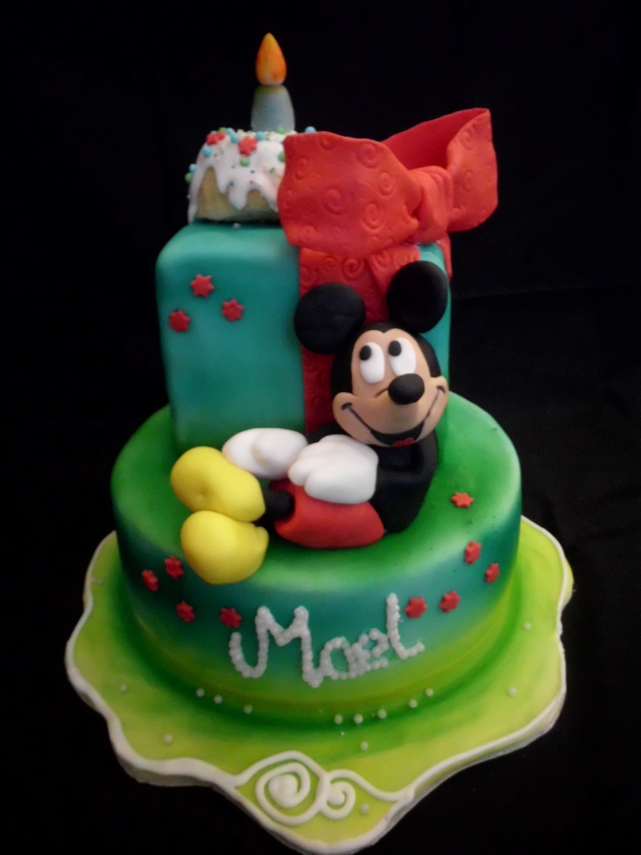 Micky Mouse - CakeCentral.com