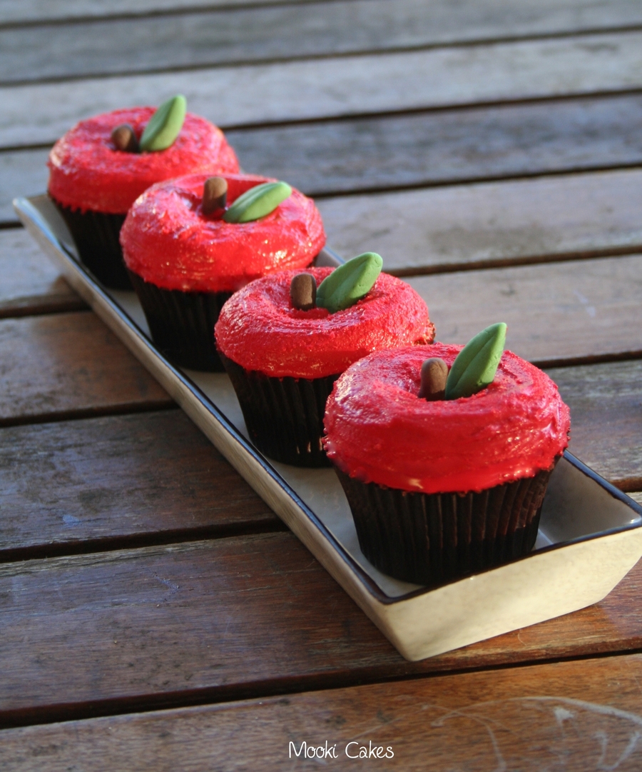 Apples - CakeCentral.com