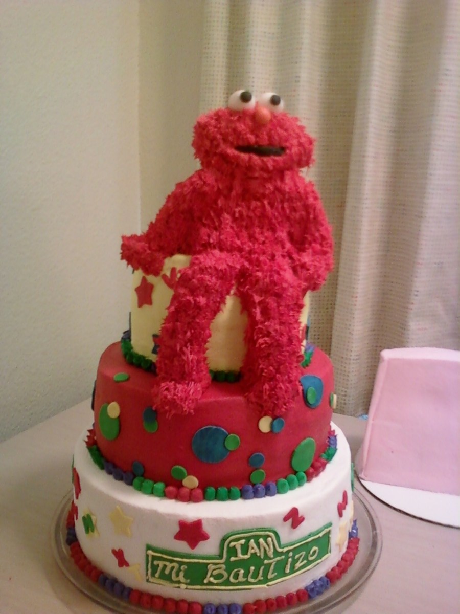 Elmo Cake - CakeCentral.com