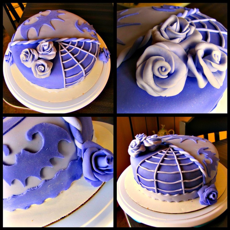 Bats And Roses - CakeCentral.com