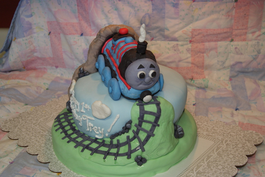 Thomas The Train Cake - CakeCentral.com