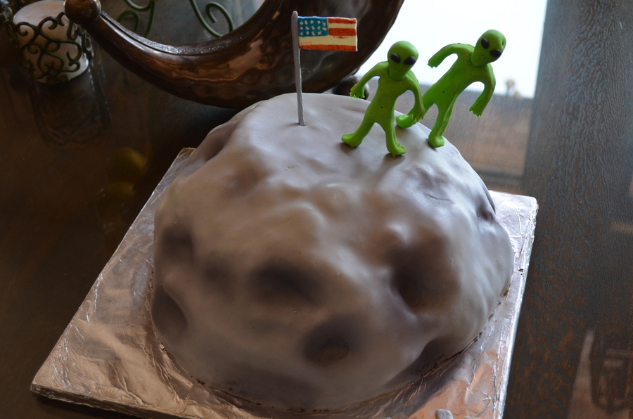 Outer Space Moon Cake - CakeCentral.com