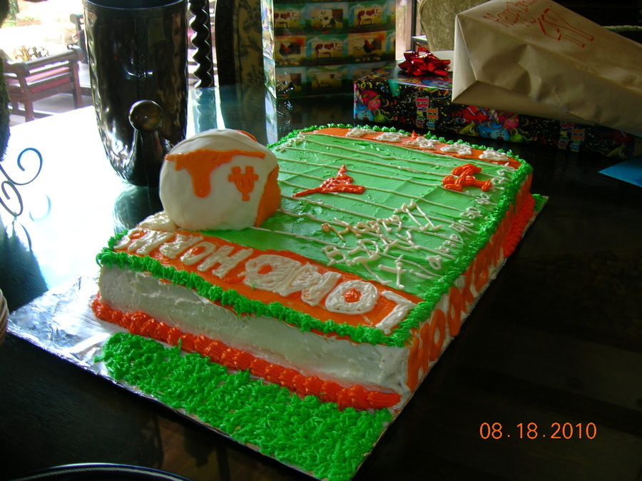 Texas Longhorns Football Birthday Cake - CakeCentral.com