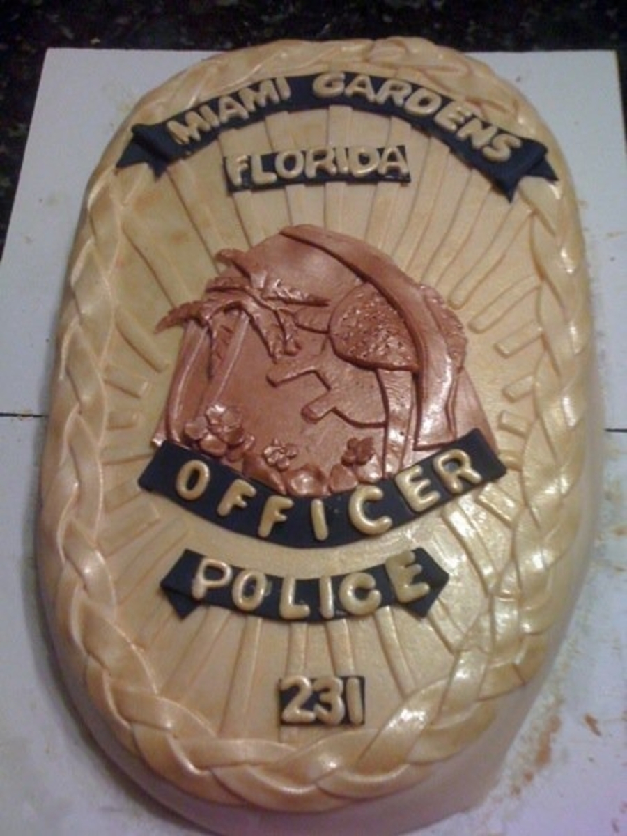Badge Cake - CakeCentral.com