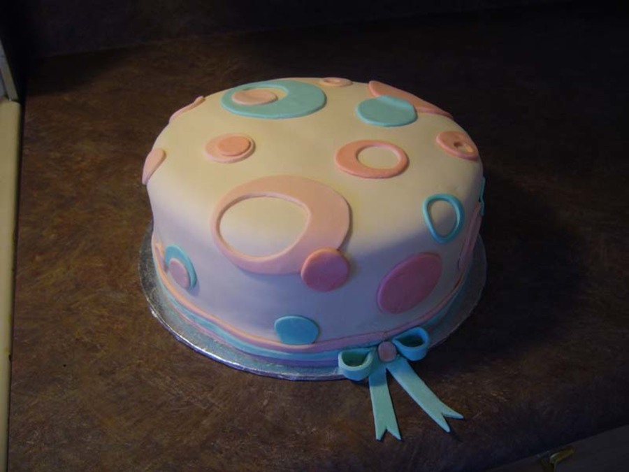 Circle Design - CakeCentral.com