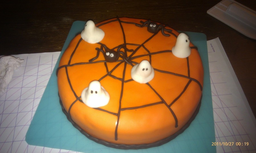 Spider's Web - CakeCentral.com