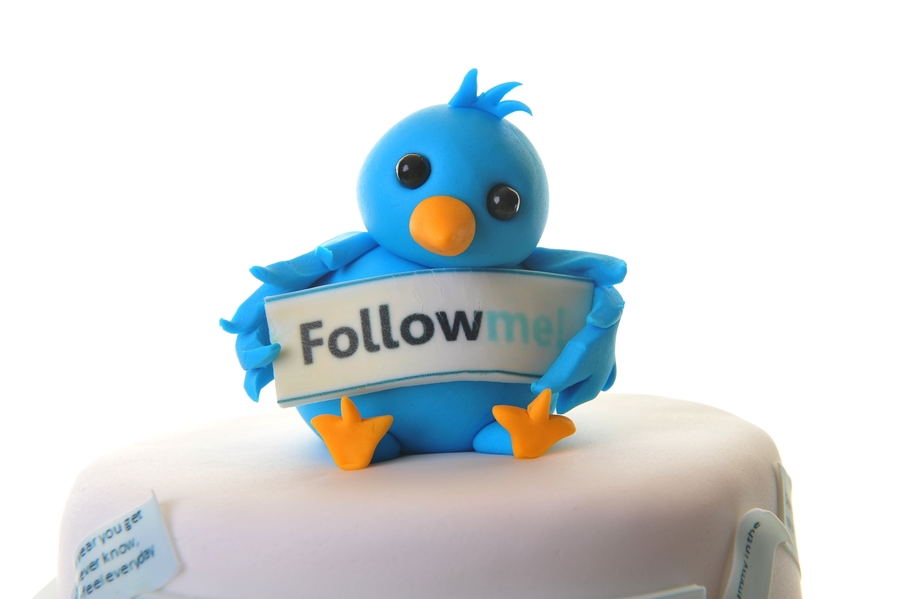 Fb Twitter Cake - CakeCentral.com