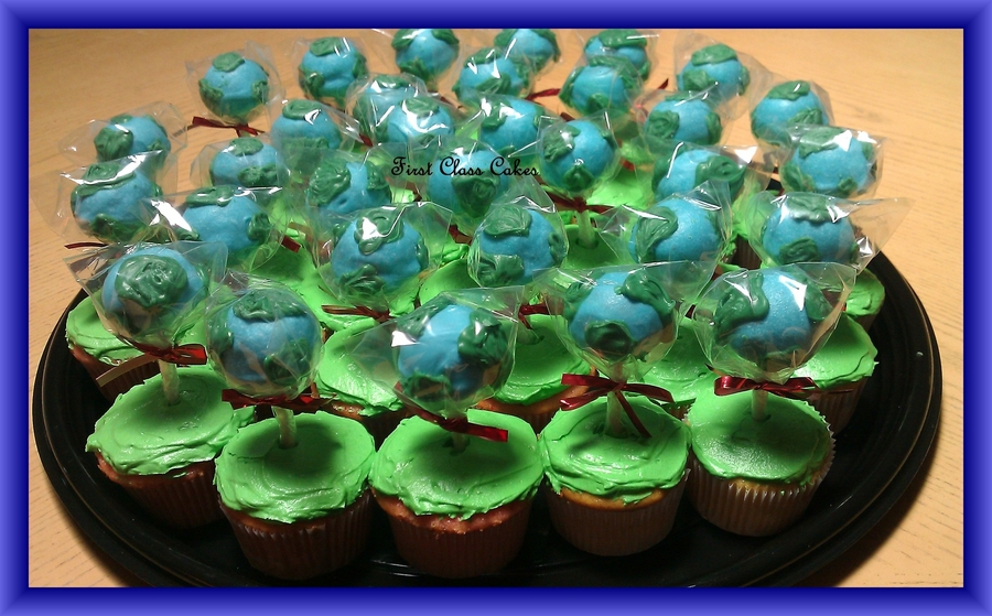 Earth Cake Pops And Cupcakes - CakeCentral.com