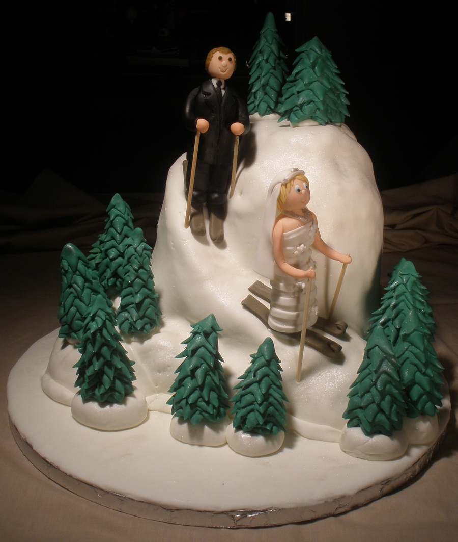 Bride And Groom Ski Cake - CakeCentral.com