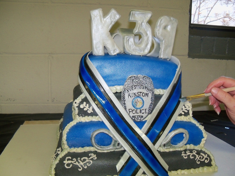 The Thin Blue Line - CakeCentral.com
