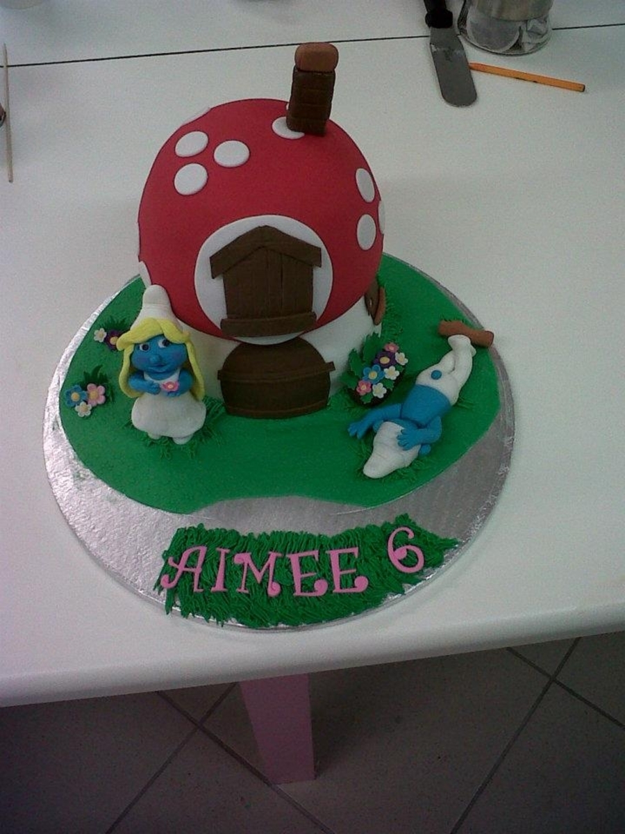 Smurfette And Clumsy - CakeCentral.com