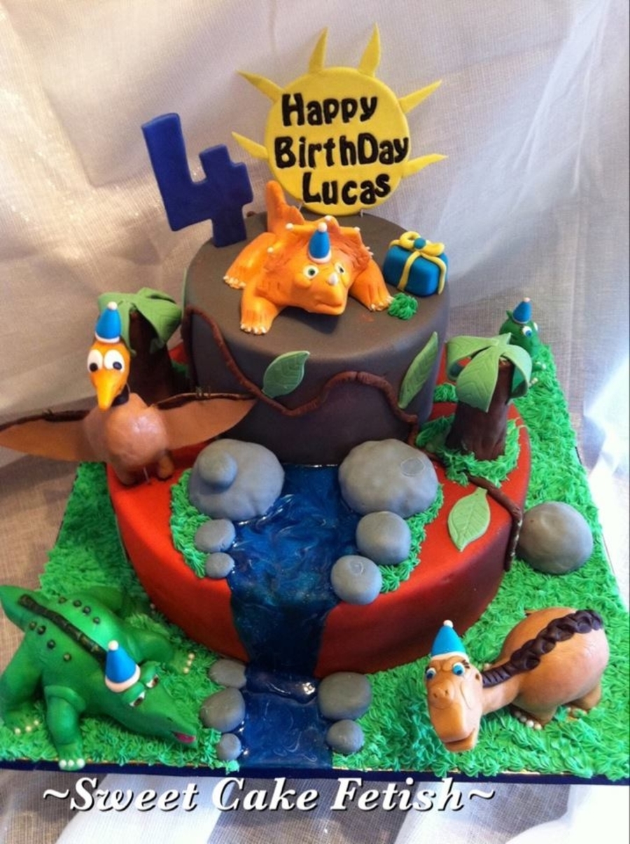 Land Before Time - CakeCentral.com