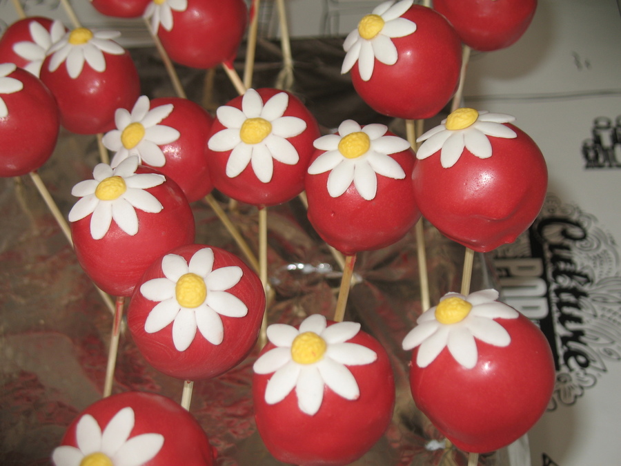 Daisy Cake Pops - CakeCentral.com