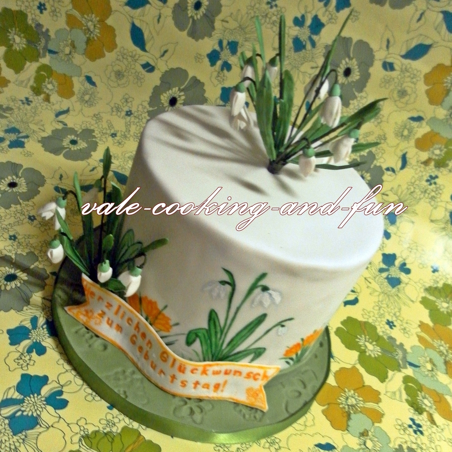 Snowdrop Cake - CakeCentral.com