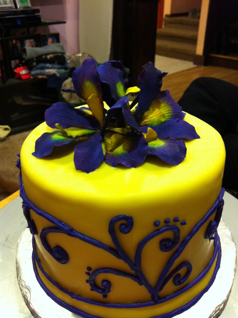 Iris Cake - CakeCentral.com