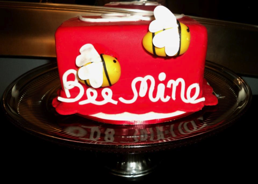 Bee Mine - CakeCentral.com