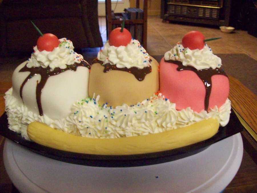 Banana Split Cake - CakeCentral.com