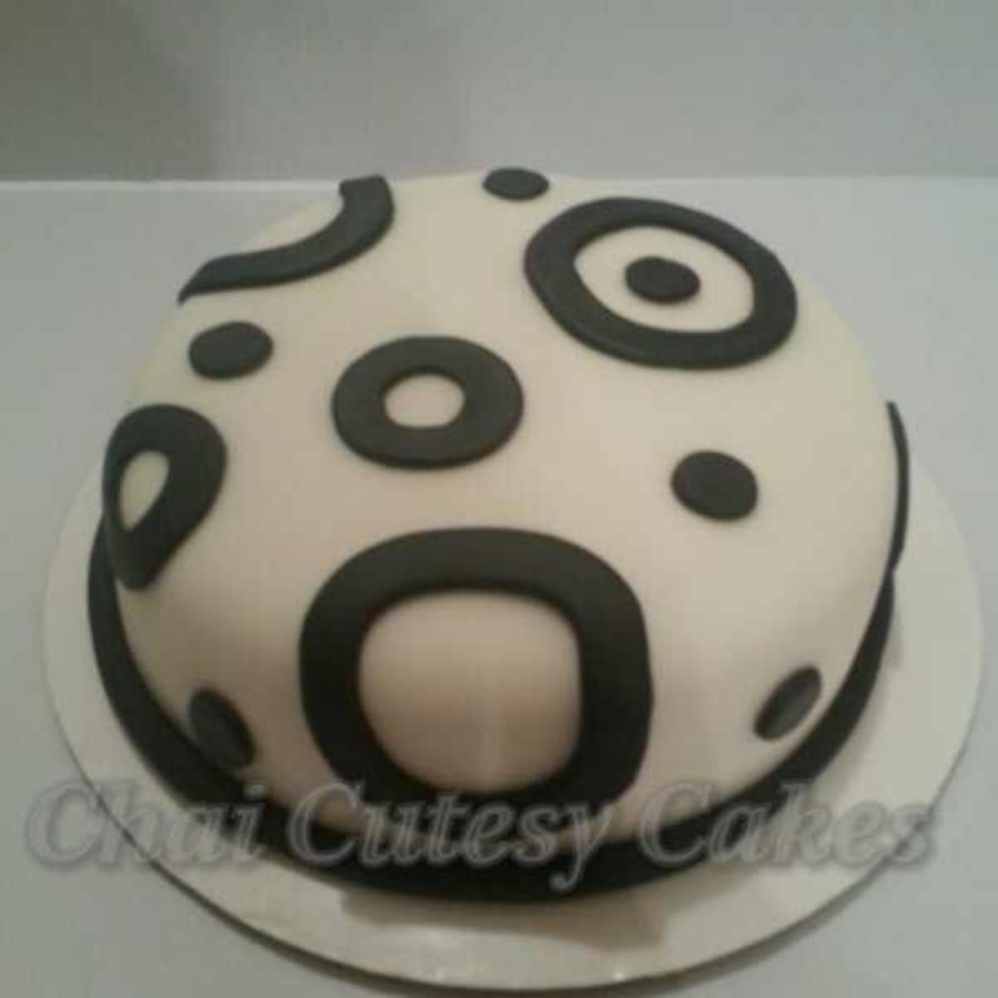Mini Circle Cake - CakeCentral.com