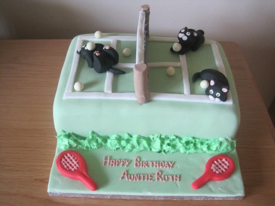 Tennis Court - CakeCentral.com