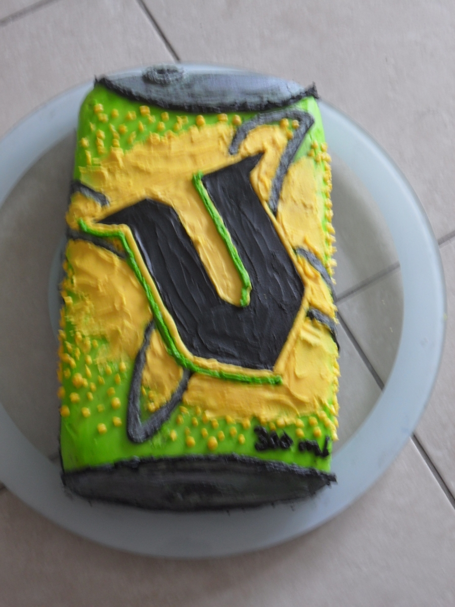 V Can Cake - CakeCentral.com