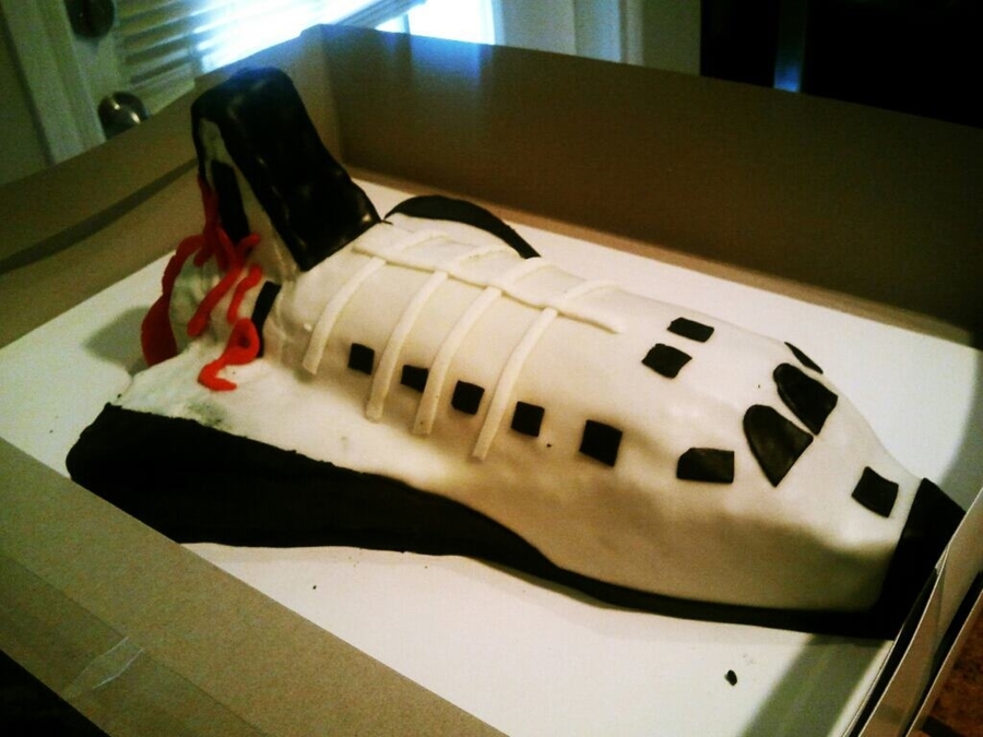 Space Shuttle - CakeCentral.com