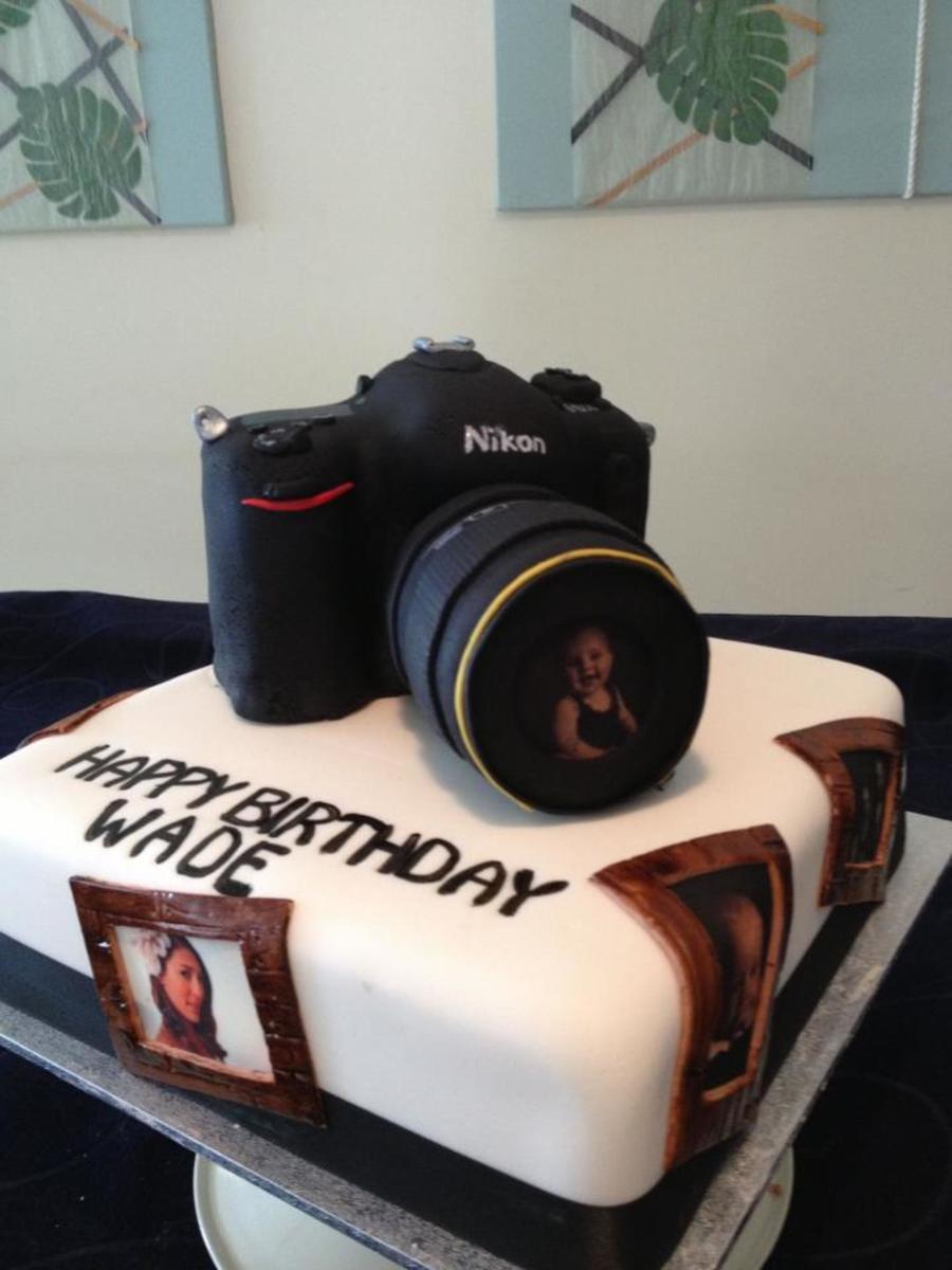 Nikon Camera Cake - CakeCentral.com