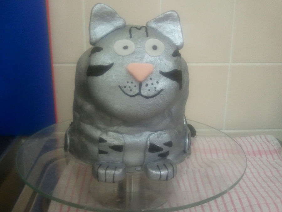 Tabby Cat - CakeCentral.com