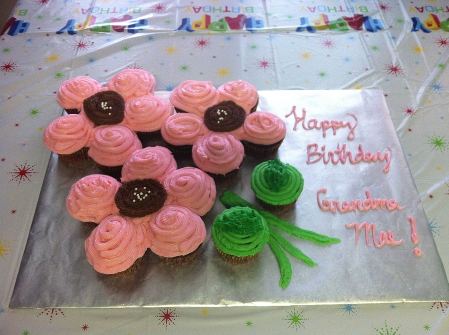 Flower Pull Apart Cupcake Cake CakeCentral