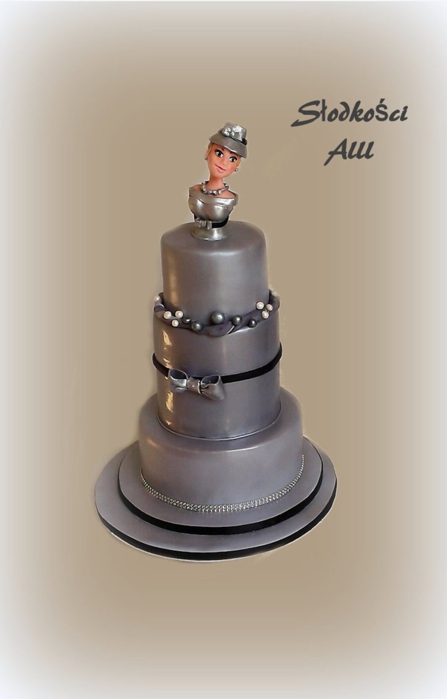 Silver Cake - CakeCentral.com