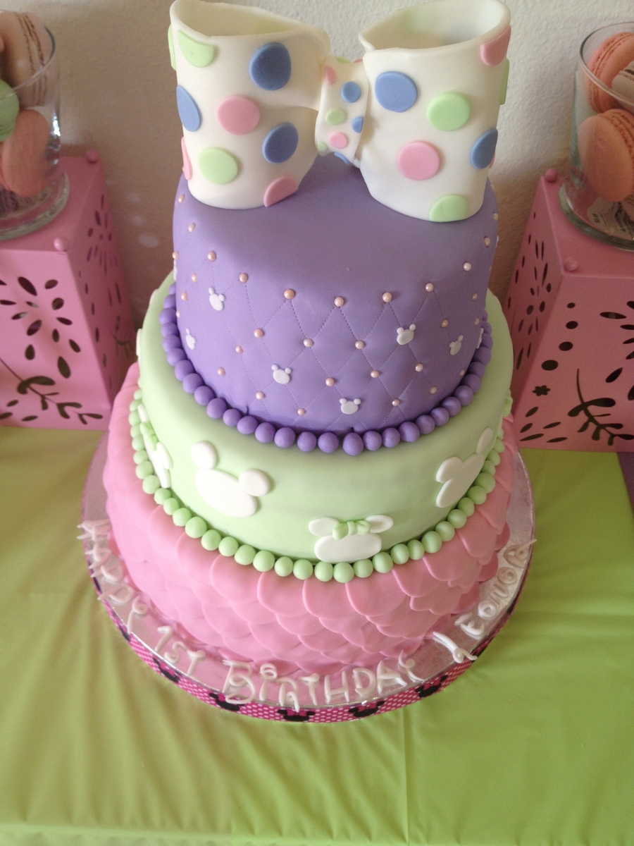 Mickey & Minnie Mouse Chic - CakeCentral.com